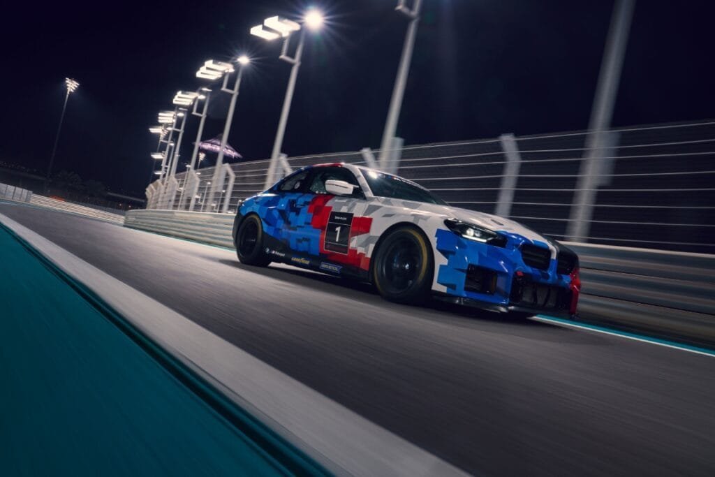 BMW M2 Racing - Street-touring.com